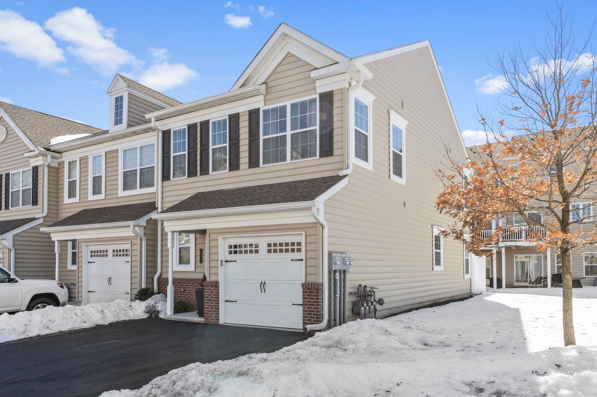 208 Moore Ct | Justin Heath