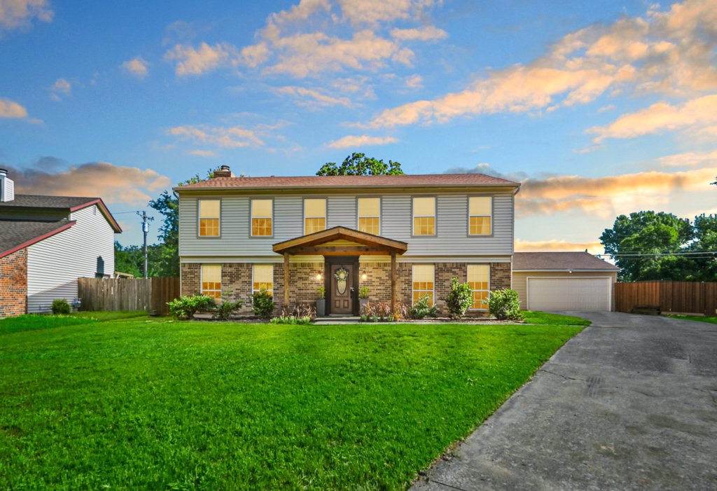 Photos, Map by Reality 360 Imaging