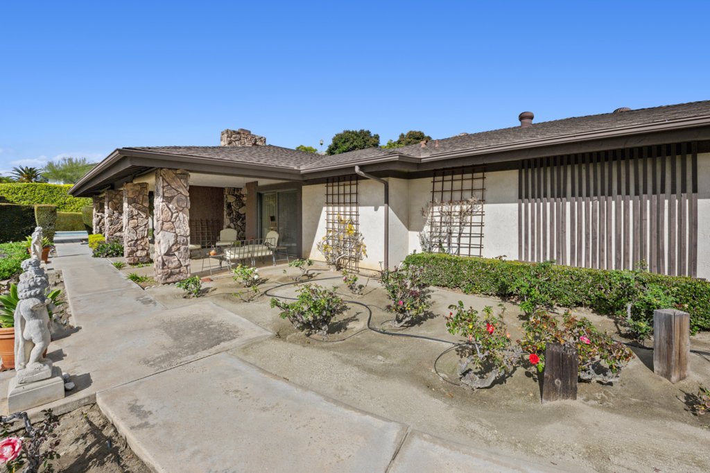 4034 Linda Vista Drive | John Graef | Sharon Robinson