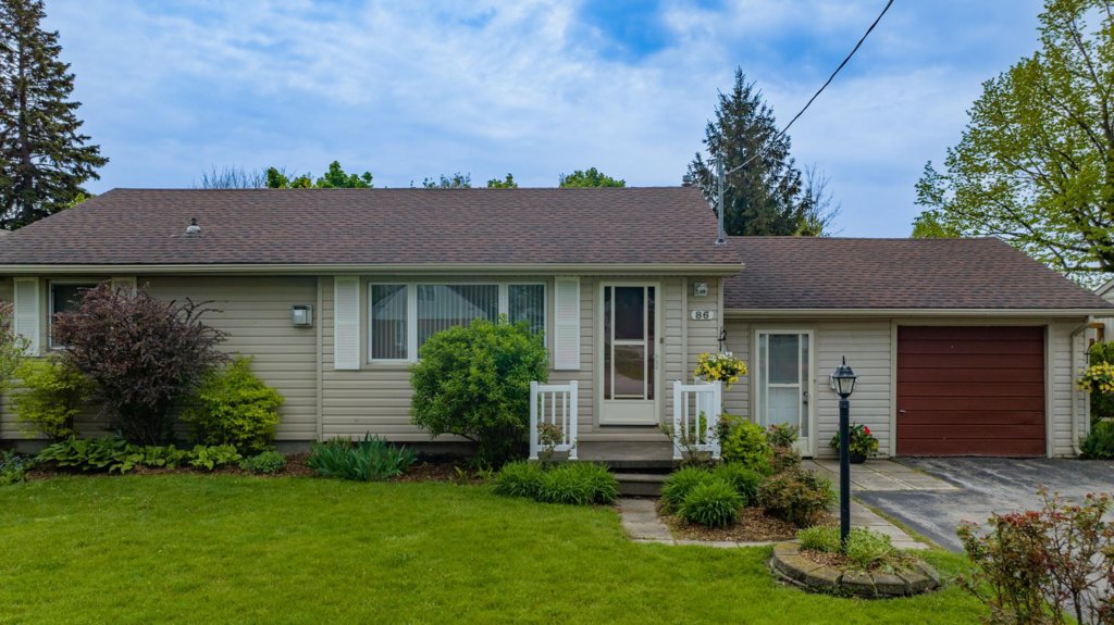 86 Blake St E | Melissa Daer | Jarod McManus