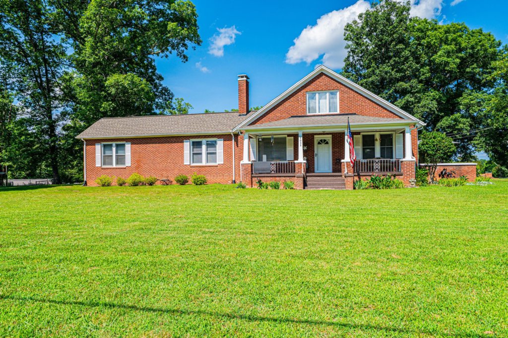 2035 Kool Park Rd NE, Hickory | Brandy Huffman | Huffman Realty Group