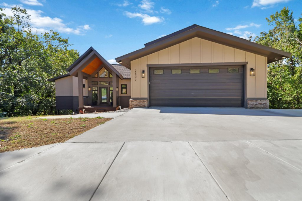 2507 N Jimmie Avenue, Fayetteville, AR 72703, USA | Dawn Yates