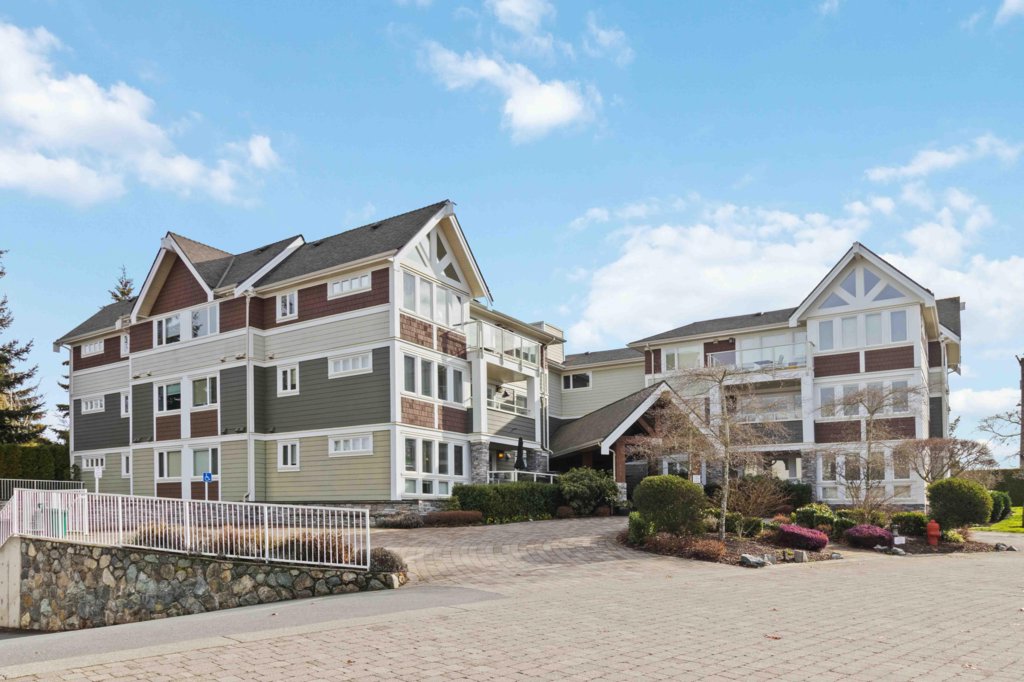 535 Heatherdale Lane, Unit 203, Victoria, BC | Chris Ronald