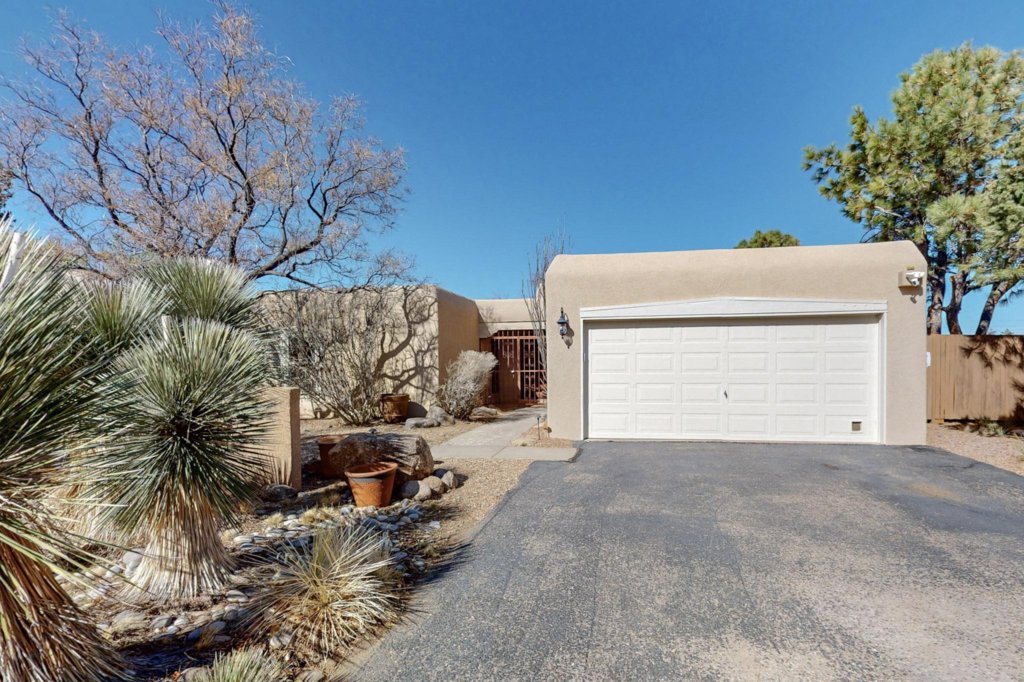 2721 Tramway Cir NE | John Kynor