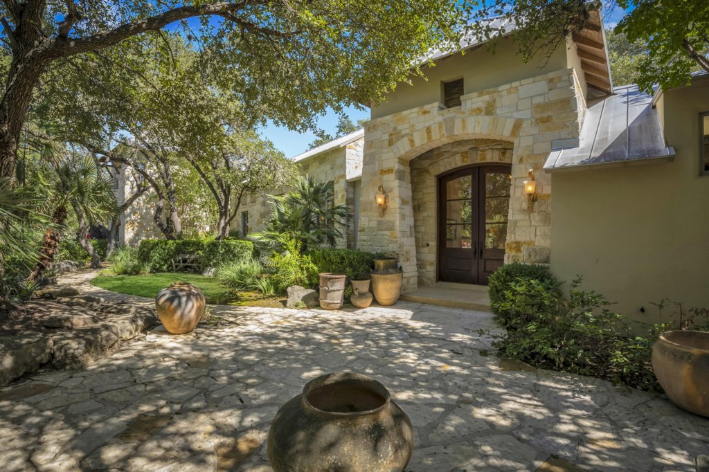 216 Winding Way | Kevin Best | Joshua Dym