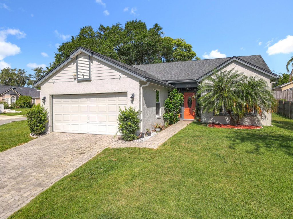 1044 Dees Dr | Stacy Bergmark