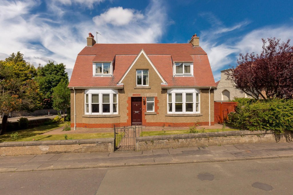 1 Dovecot Park | Jamie Sole | Blair Cadell