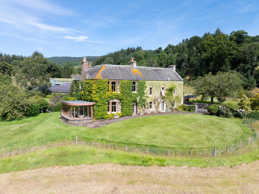 Nether Horsburgh Farmhouse, Innerleithen | horsburgh | Hugh Rettie | Rettie