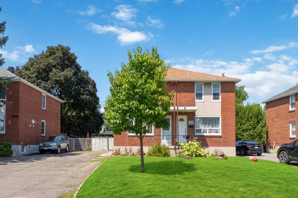 2424 Falcon Avenue, Ottawa, ON | Gisele Pethick