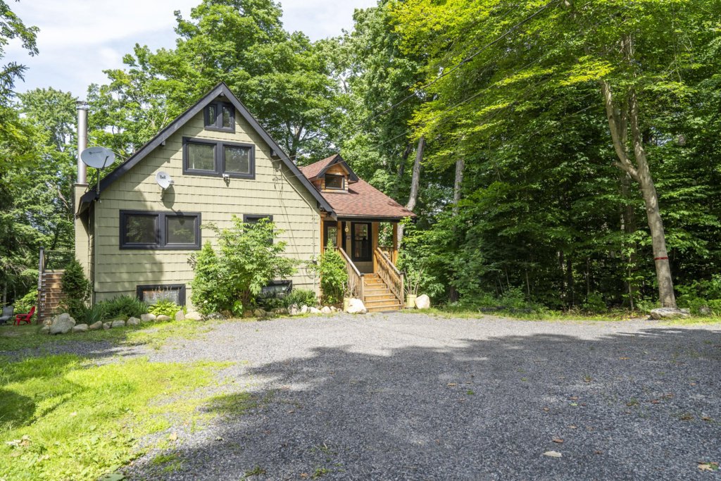 12 Hayhoe Rd, Parry Sound, ON | Galiya Kiseleva