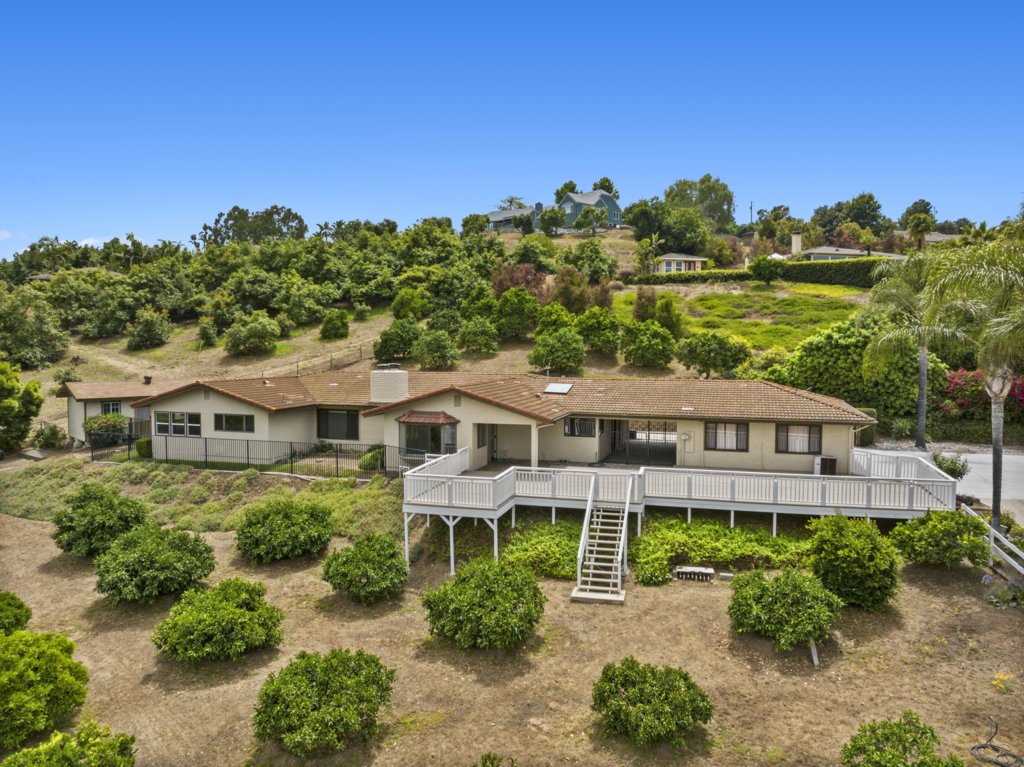735 Del Valle Drive | 735 Del Valle Dr, Fallbrook, CA 92028 | Ken ...