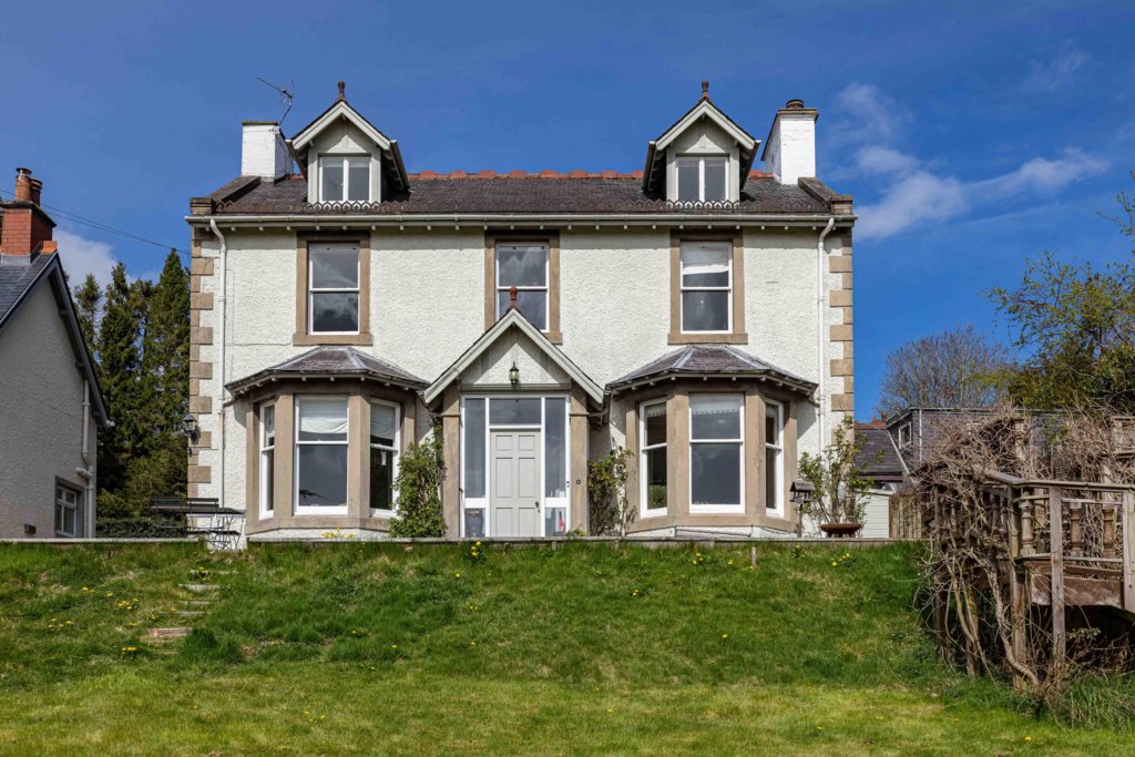Abbotscroft, Gattonside, Melrose | Hugh Rettie | Rettie & Co