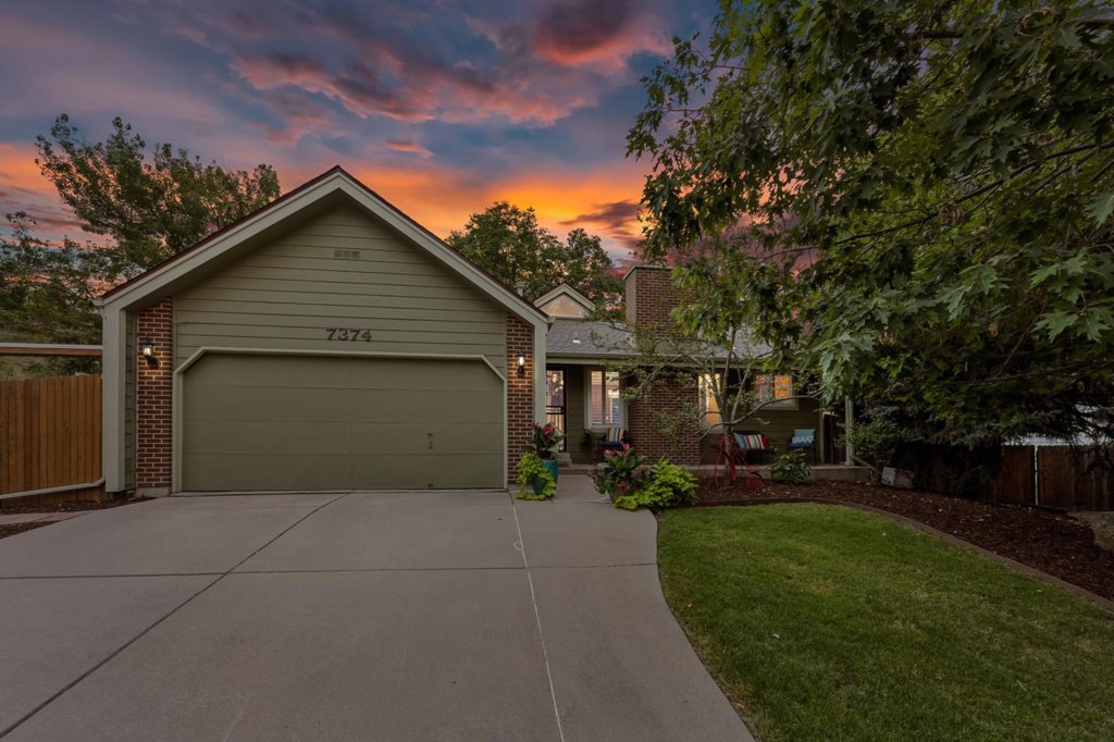 7374 S Crescent Dr | Eileen Kitko | Equity Colorado Real Estate
