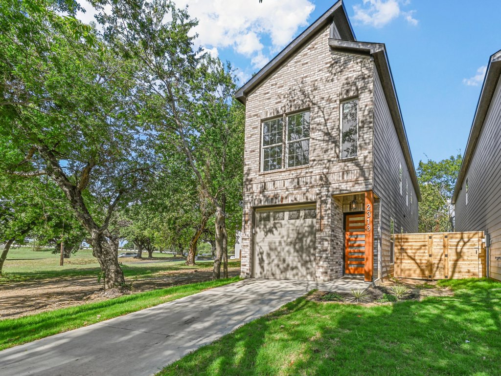 Photos, Map by Reality 360 Imaging