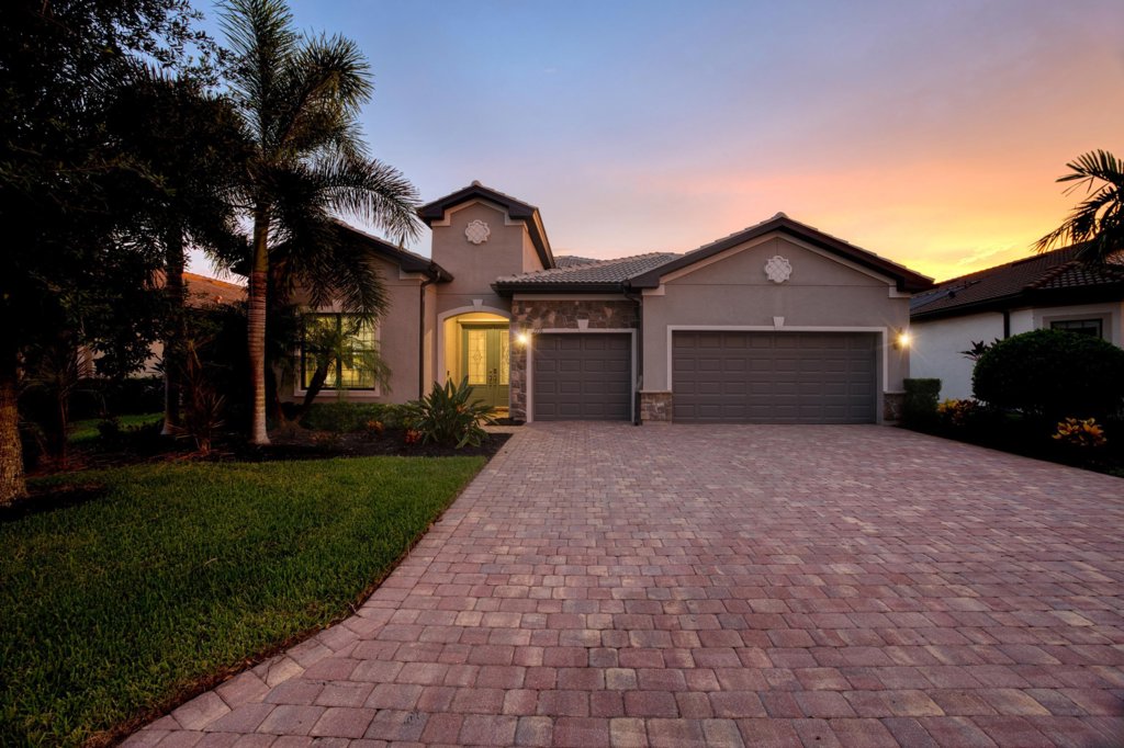 7716 Winding Cypress Dr | The Bocka Group | William Raveis Real Estate