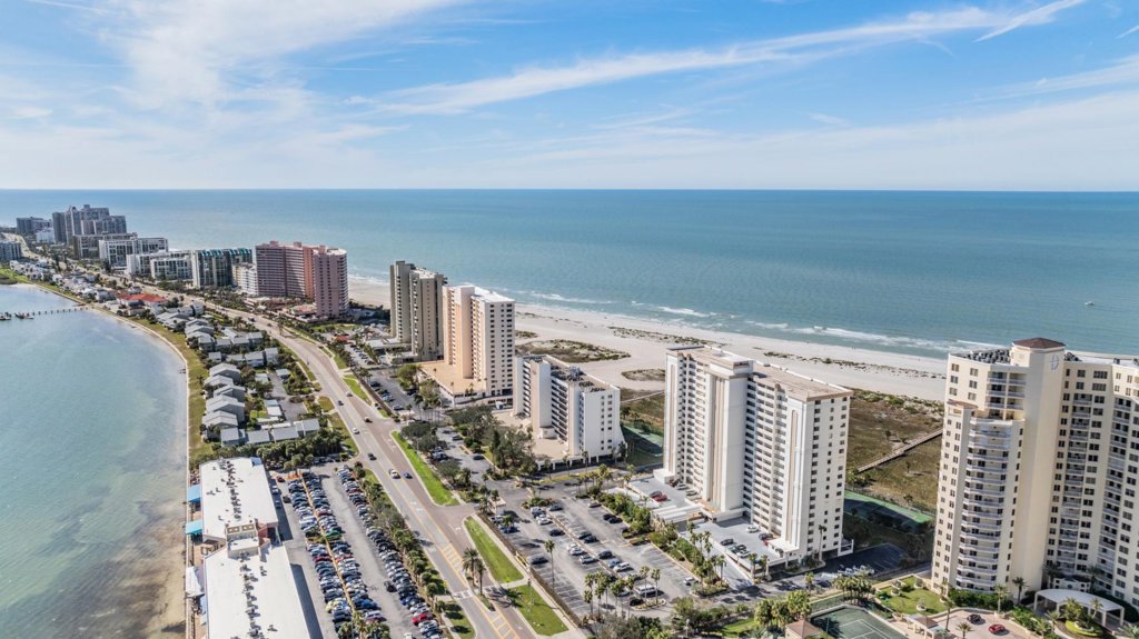 1230 Gulf Blvd unit 604 | Andres