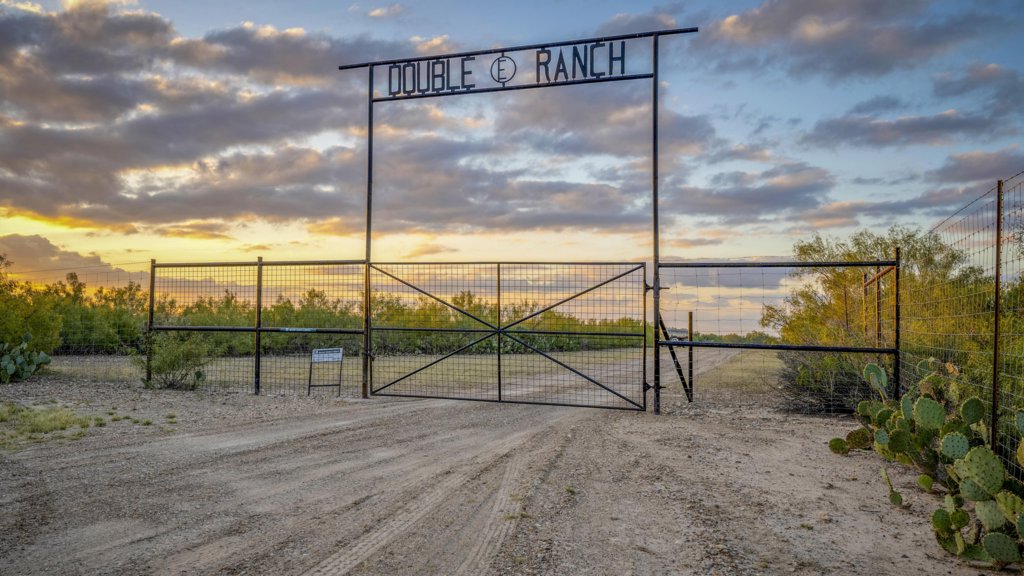 Webb County Trophy Ranch by CraigMac.tv