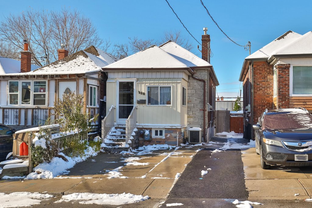 194 Cedric Ave | Jonathan Baird