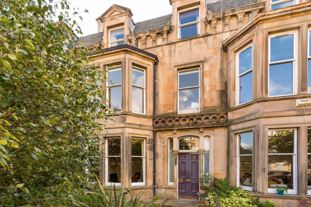 14/2 Strathearn Road | Alex Vine | Faith Peden