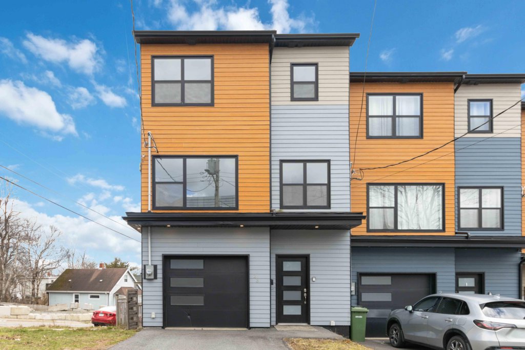 23 Ropewalk Lane, Dartmouth, NS B3A 0E6 | Kelli Thain