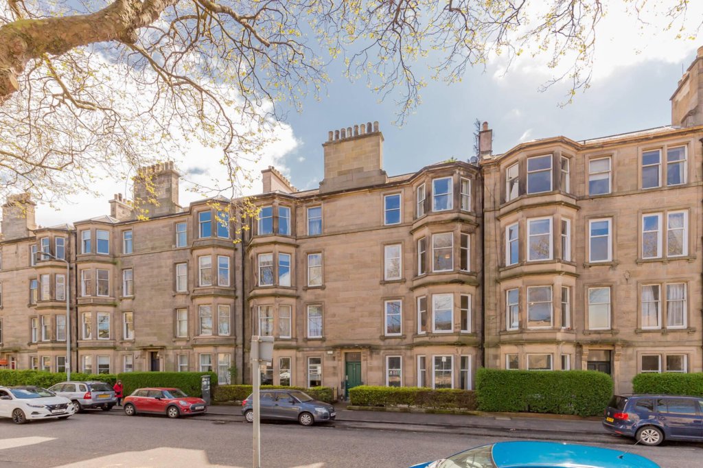 31, Flat 5 Comely Bank Road | Rettie