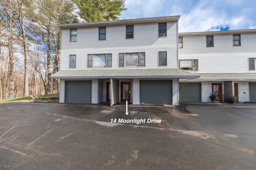 14 Moonlight Drive | 14 Moonlight Dr, Newmarket, NH 03857 | Aland Realty