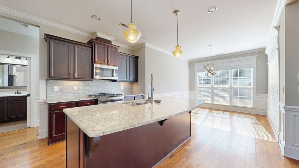 809 Megan Dr | Kristy Hardee Whitford