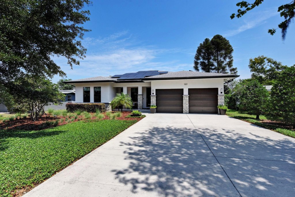 1821 Windsor Dr | Daniel Prior | Creegan Group