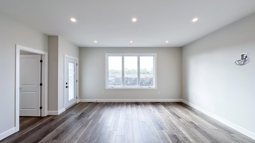 145 Severn Drive | Kathy Dawson | Jeff Bauer | Rick Lobb | Myra Stecca