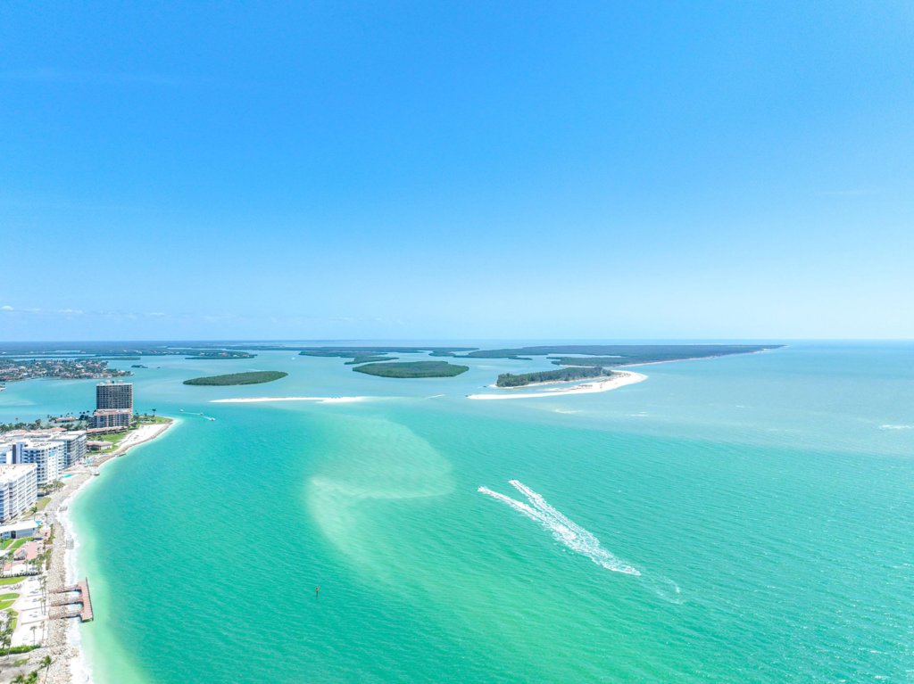 133 Balfour Dr | The Bocka Group | William Raveis Real Estate