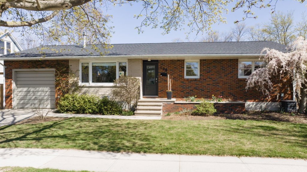 190 Picton St W | Rick Lobb | Kathy Dawson | Jeff Bauer