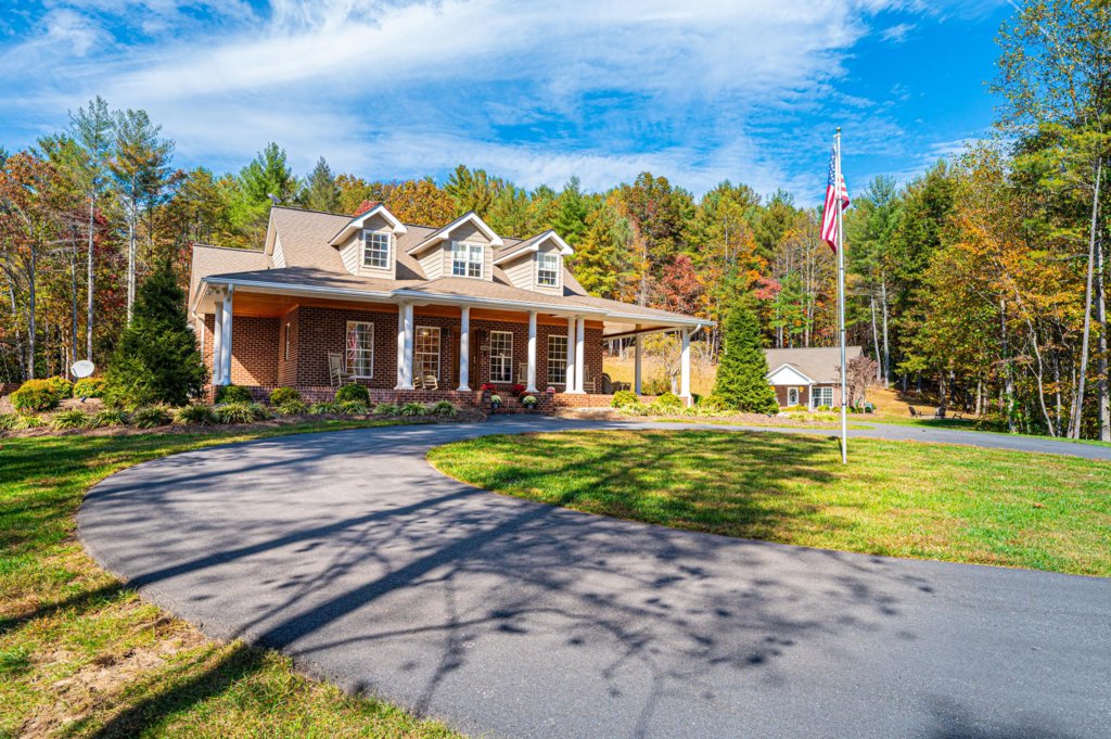 4446 Heritage Hills Pl, Lenoir | Chad Helton