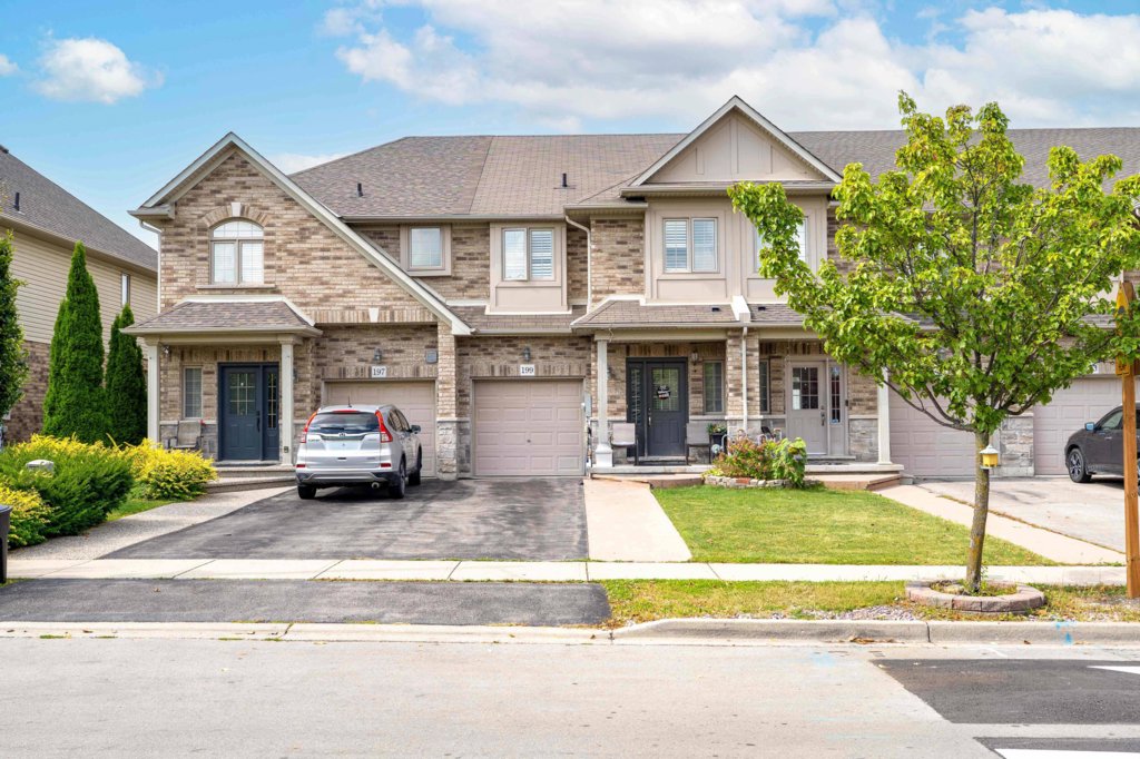199 Tanglewood Drive, Binbrook | Nav Takkar | Century 21 Green realty Inc.