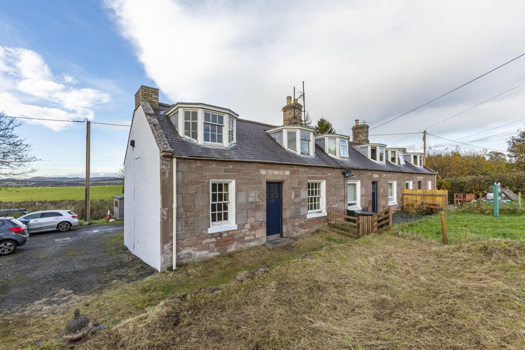 4 Rutherford Farm Cottage, Kelso | rutherford | Hugh Rettie | Rettie & Co
