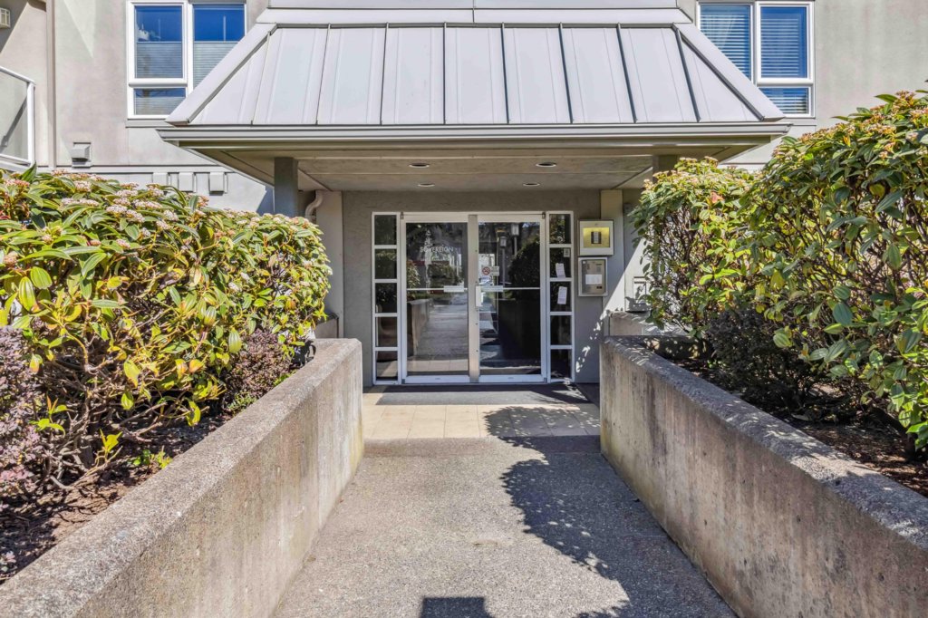 2647 Graham Street, Unit 301, Victoria, BC | Wendy Berke