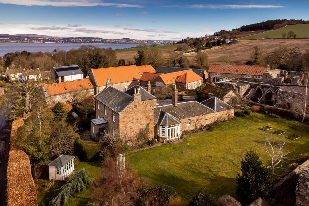 Balmerino Farm House | George Lorimer | Rettie & Co.