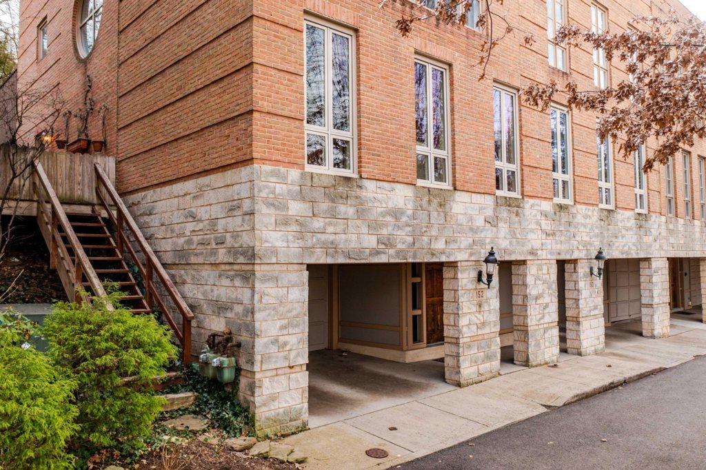 152 N Woodland Rd | Michael DiFiore | Howard Hanna