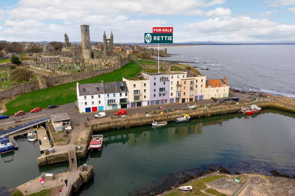 6 Shorehead | George Lorimer | Rettie & Co.