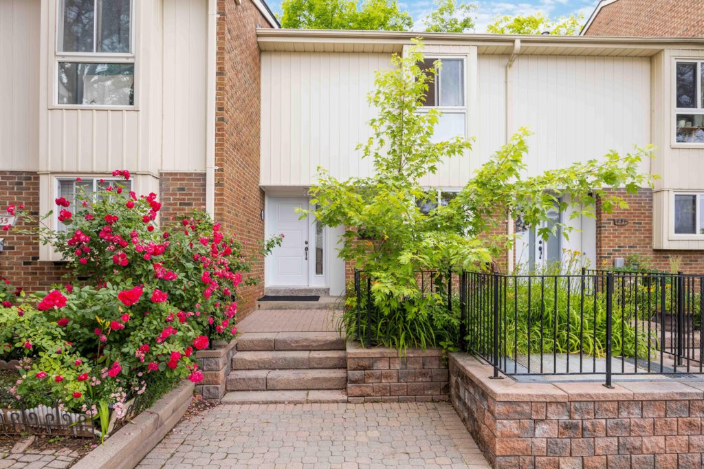 20 Brookmill Boulevard, Unit 133, Scarborough, ON | Mary Rombis