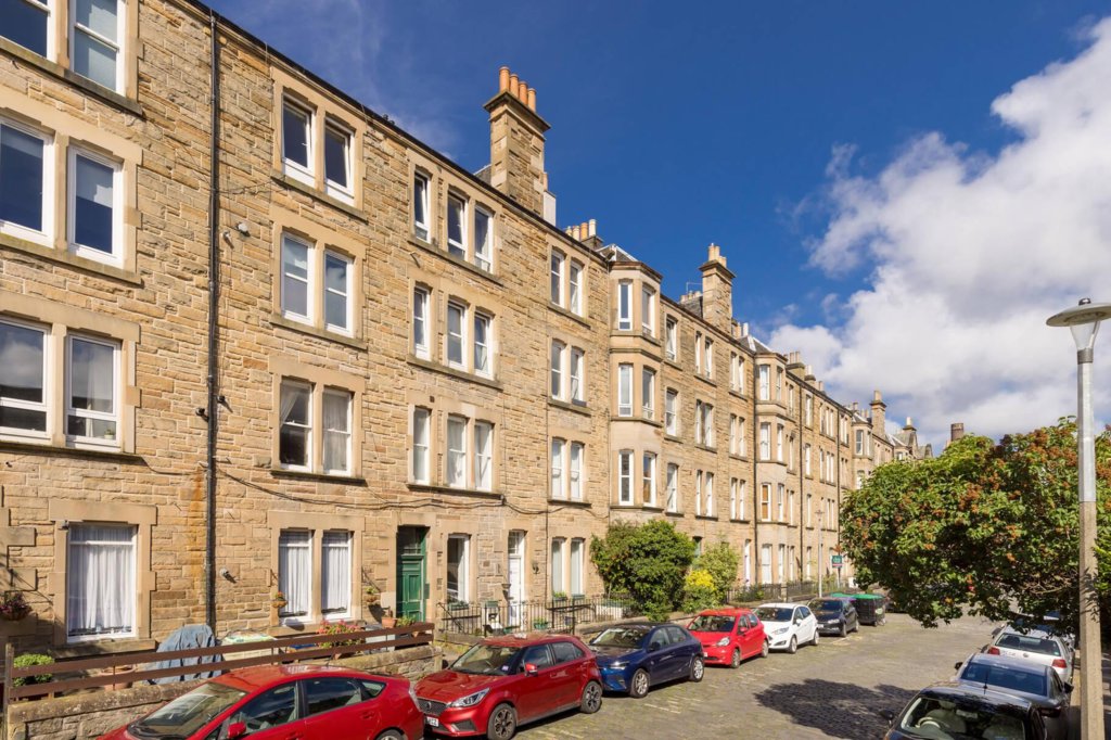 9 3F3 Merchiston Grove | Jamie Sole | Blair Cadell