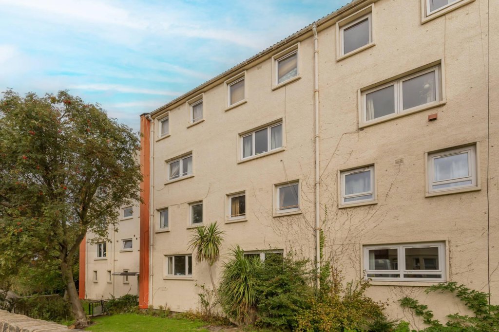 33/2 Pilrig Street | Jamie Sole | Blair Cadell
