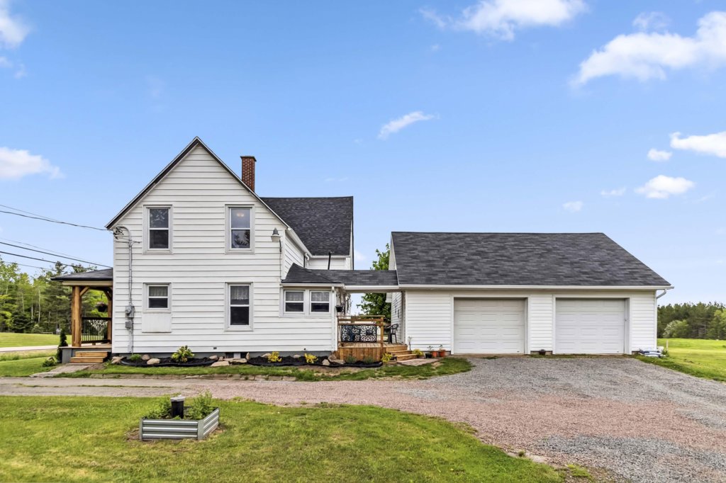 3144 NB-132, Scoudouc, NB E4P 3S5 | Janet Rizzi