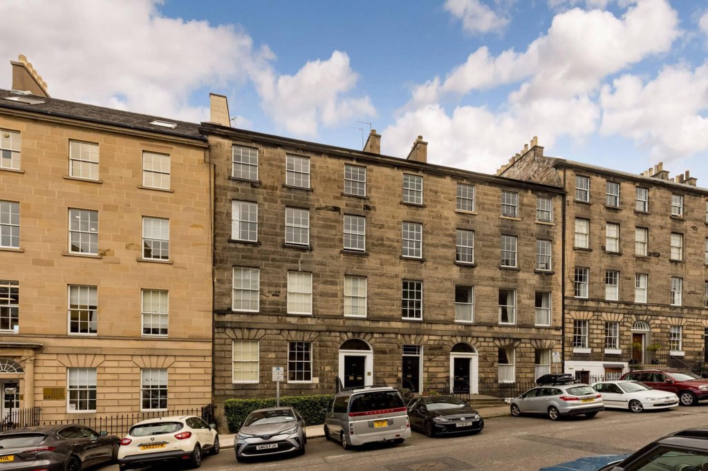 55/2 Dublin Street | Rettie